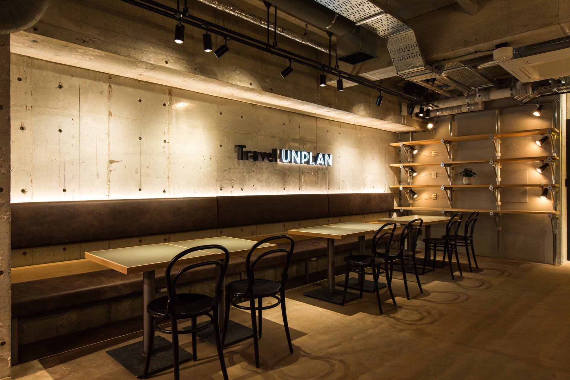 新宿三丁目10分🚶‍♂️最大60名収容👬カフェスペース🍷 撮影可能🎥の写真6