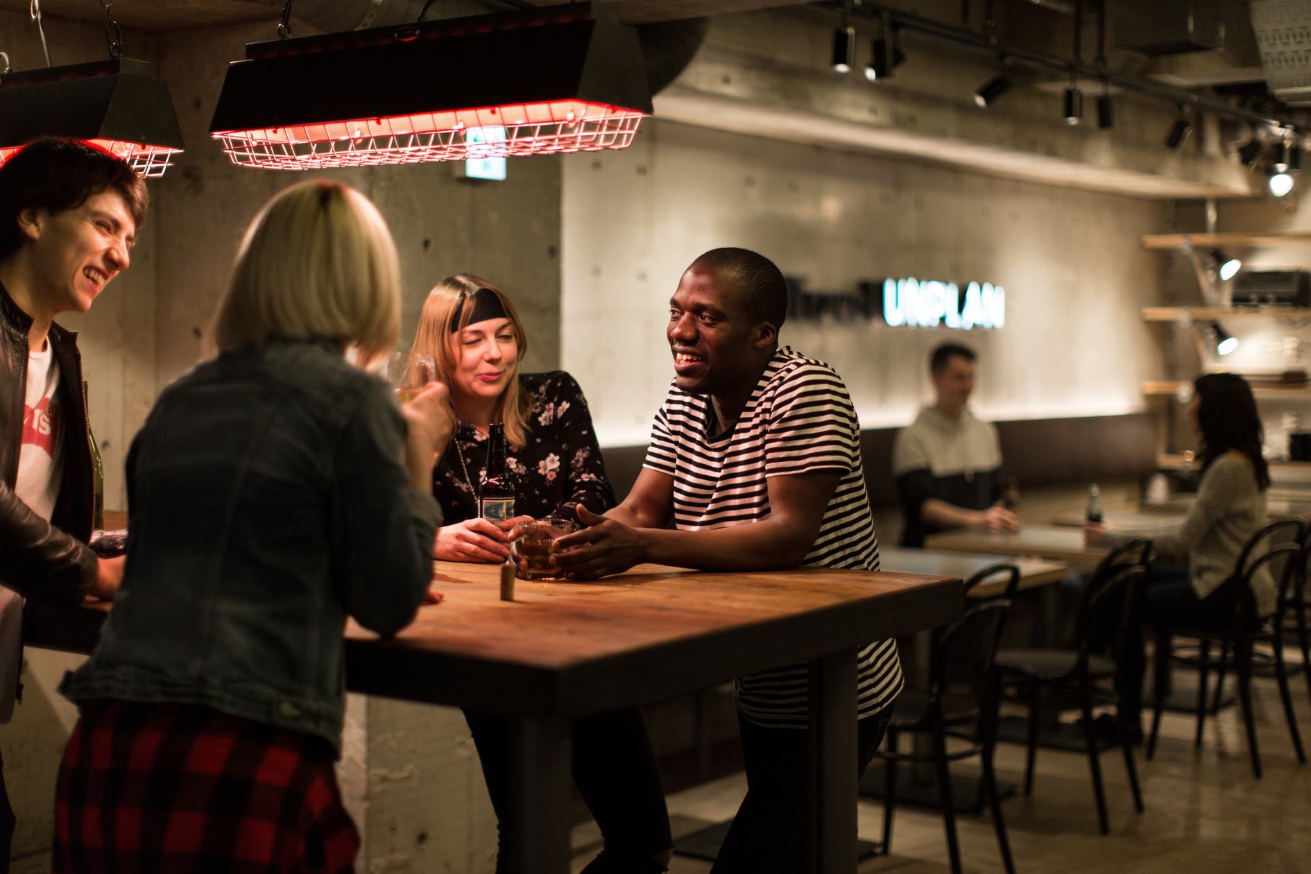 新宿三丁目10分🚶‍♂️最大60名収容👬カフェスペース🍷 撮影可能🎥の写真9