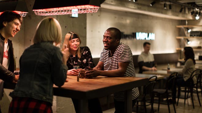 新宿三丁目10分🚶♂️最大60名収容👬カフェスペース🍷 撮影可能🎥の写真9