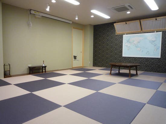 御茶ノ水駅からすぐ！外国の方にも喜ばれる茶室、バーカウンター付き畳敷きの和風空間の写真5