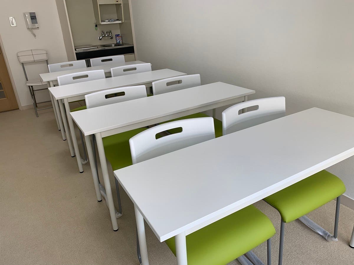 1号店//北口パルコ目の前【即予約可・高速度WiFi・除菌完備】各種教室、会議、商談、面接、撮影、ボードゲーム等に最適スペースの写真11