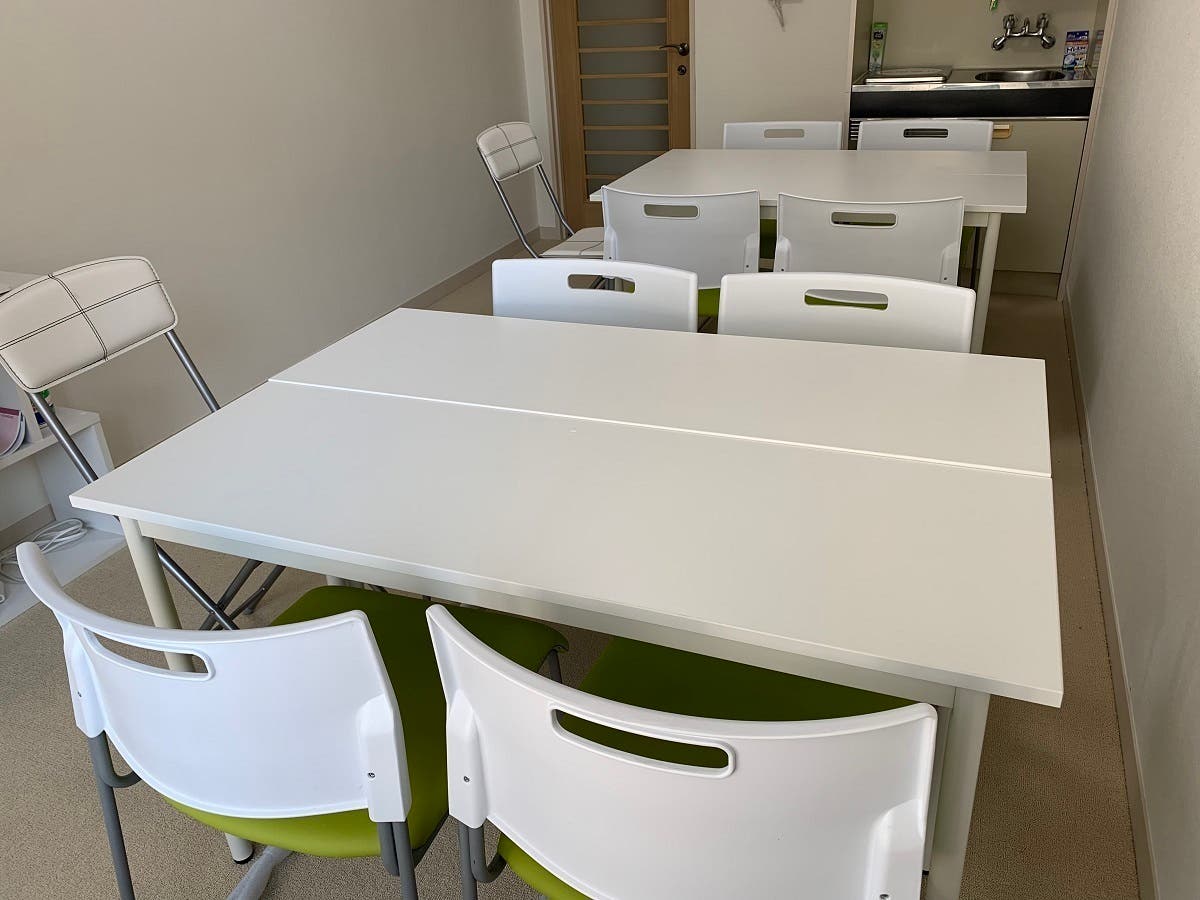 1号店//北口パルコ目の前【即予約可・高速度WiFi・除菌完備】各種教室、会議、商談、面接、撮影、ボードゲーム等に最適スペースの写真14