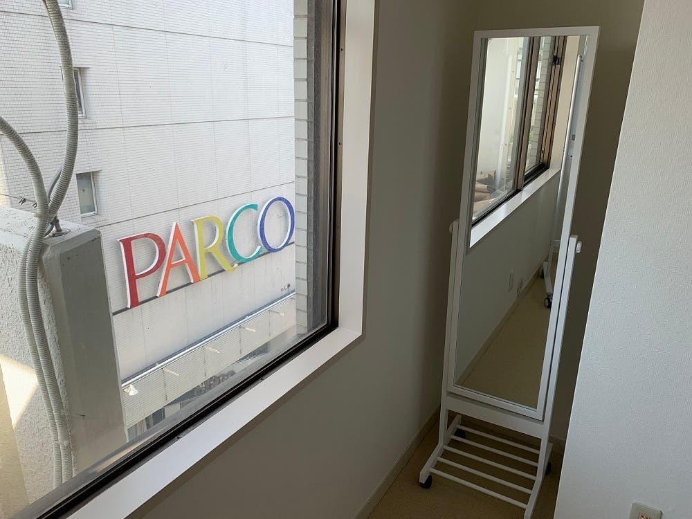1号店//北口パルコ目の前【即予約可・高速度WiFi・除菌完備】各種教室、会議、商談、面接、撮影、ボードゲーム等に最適スペースの写真15