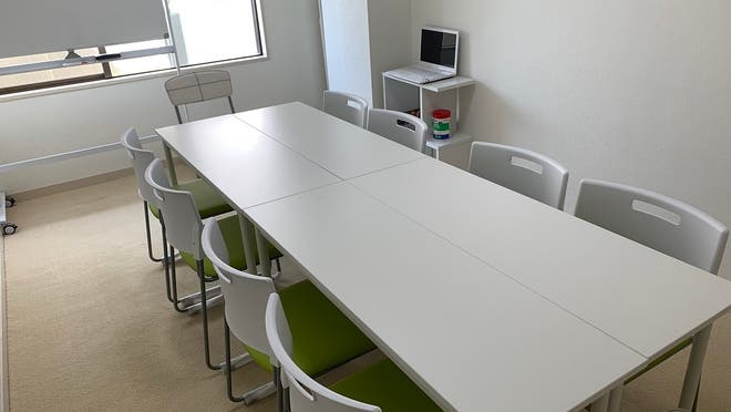 1号店//北口パルコ目の前【即予約可・高速度WiFi・除菌完備】各種教室、会議、商談、面接、撮影、ボードゲーム等に最適スペースの写真6