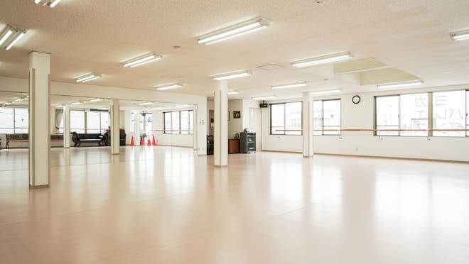 【スタジオ】国道2号線沿約120㎡神戸・大阪からアクセス抜群!映画鑑賞/ボイトレ/フィットネス/動画配信/会議/ランチ会/女子会の写真2