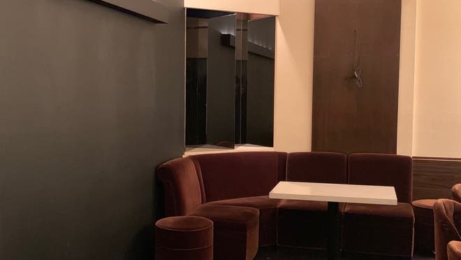 【ミナミのBARで貸切パーティ!?】駅近でカラオケ、ダーツ可能なレンタルスペース!の写真1