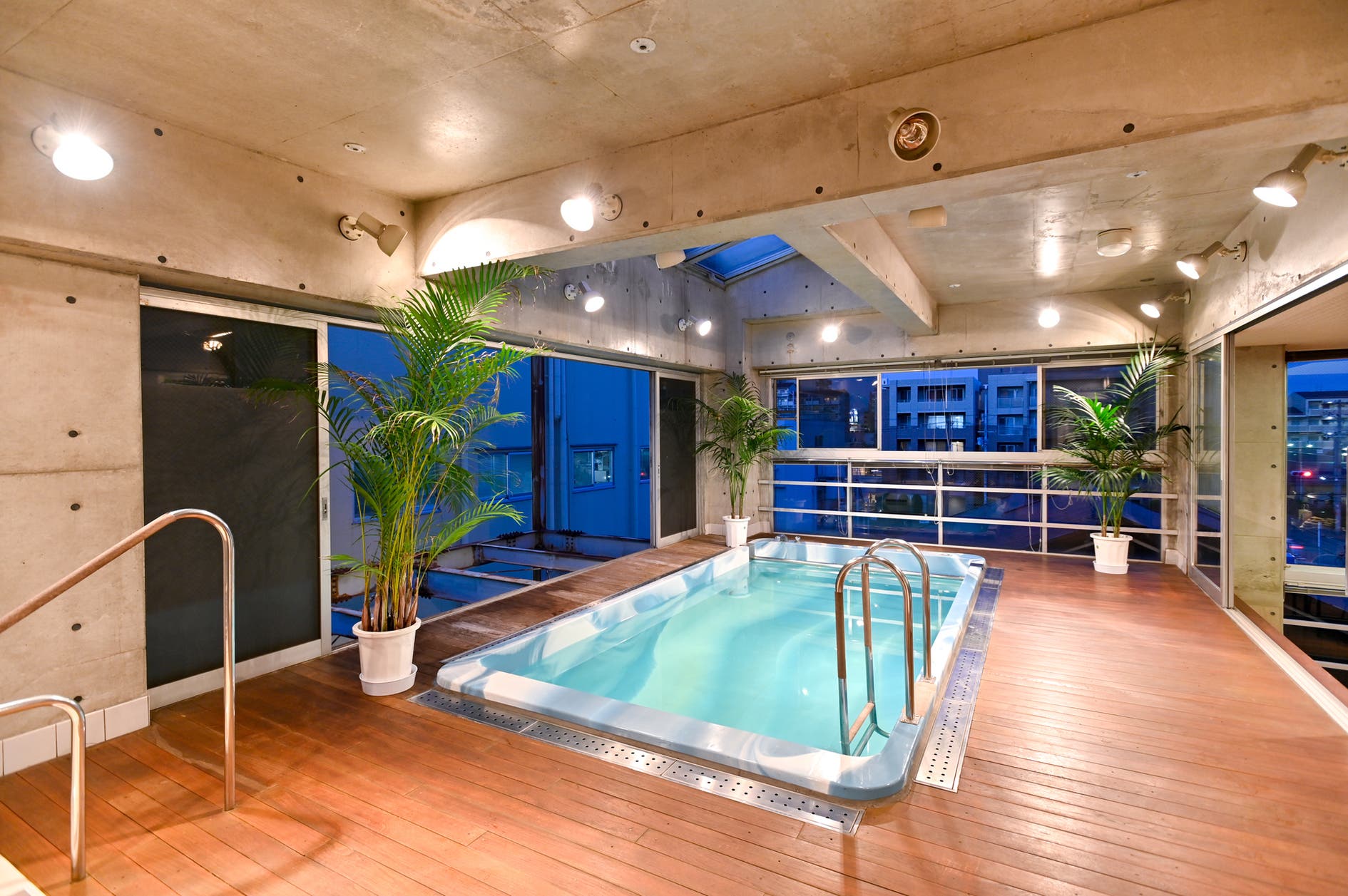 【初回20％割・プール・ジャグジー・BAR風カウンター】広さ100㎡、コスプレ・ママ友会・女子会・写真撮影の写真4