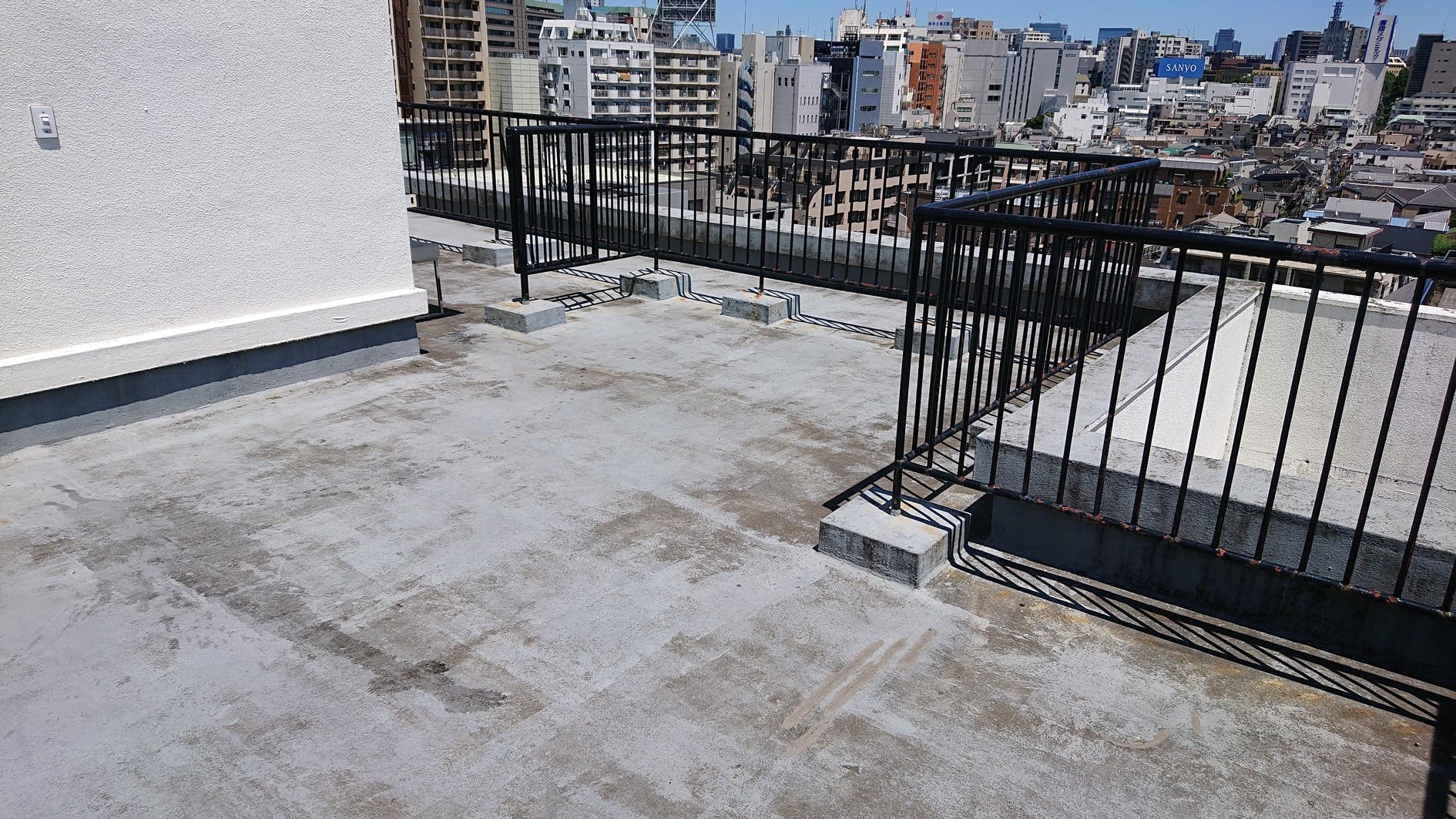 新宿区　四谷　荒木町屋上　撮影に絶好の立地です。商用撮影、個人撮影、コスプレ撮影にも最適の写真10