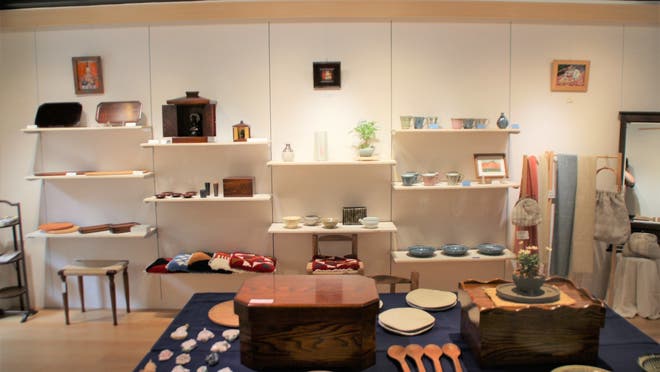 京都東山にある和モダンのギャラリーです。平面作品や工芸作品の展示が可能です。の写真3