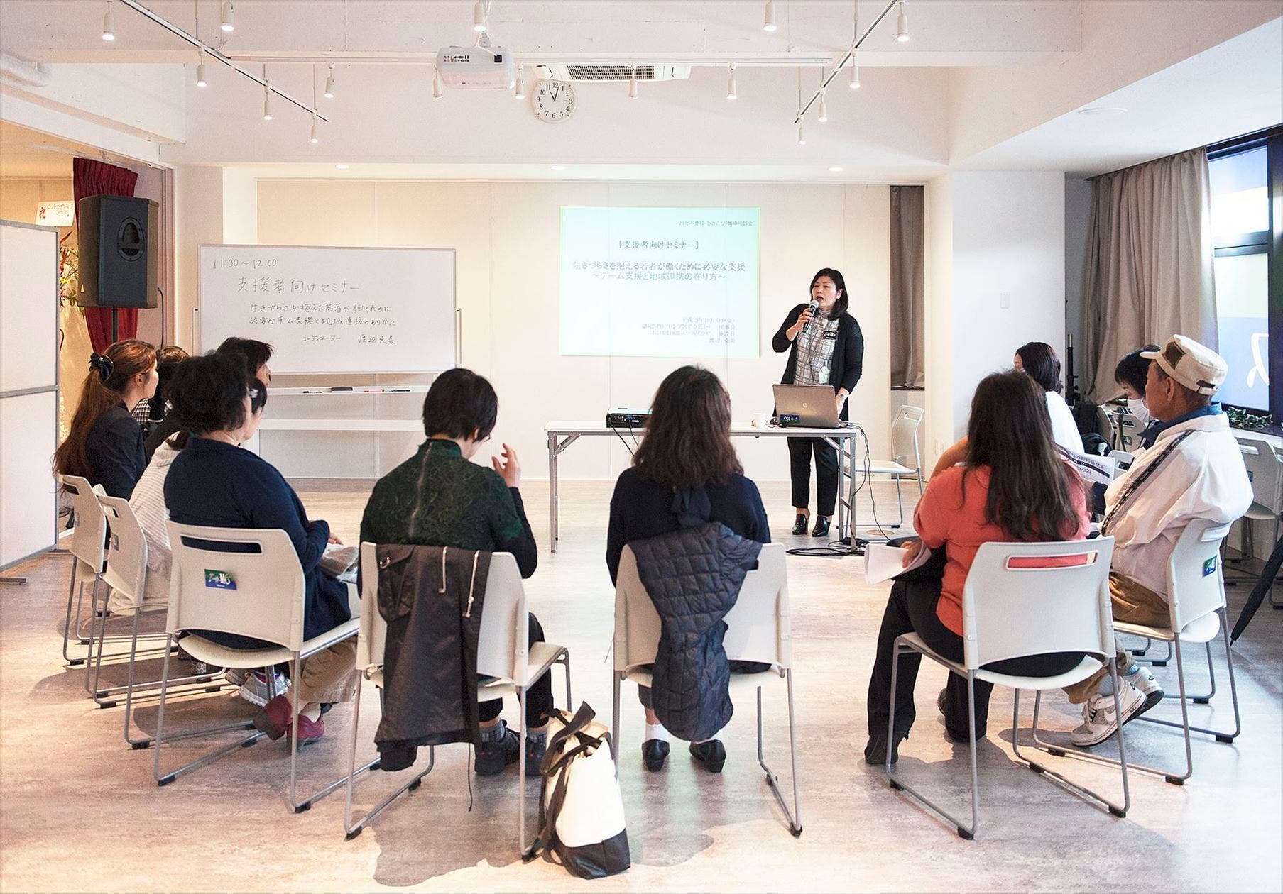 【JR根岸駅徒歩1分】[M6ABCDEF]ホール・スタジオ・スペースでLIVE・会議・展示会できます！の写真1