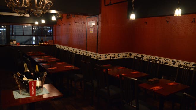 神戸・三宮一等地のフレンチバルを丸々貸し切り!プロジェクターやマイクも完備!の写真10