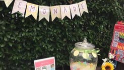 二台車が停められる大きさなテラスです。イベント、ヤードセール、誕生日会、パーティー、レッスン利用などに!の写真2
