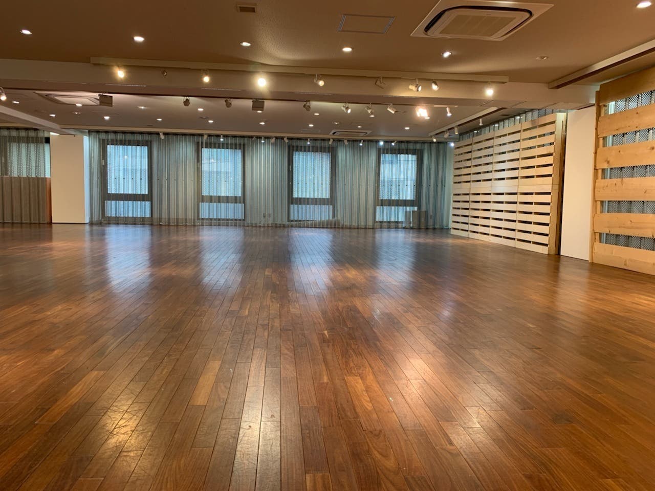【中目黒駅8分】展示会やクローズドなイベントに適した210㎡の大型スペースの写真2