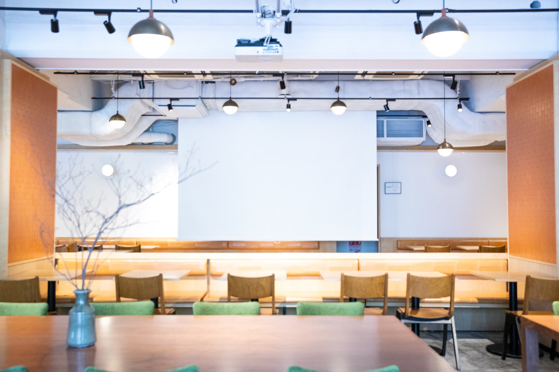 【24時間レンタル可!】最大150人収容　230㎡のゆったりカフェ空間を貸切に！！LIFULL Tableの写真5