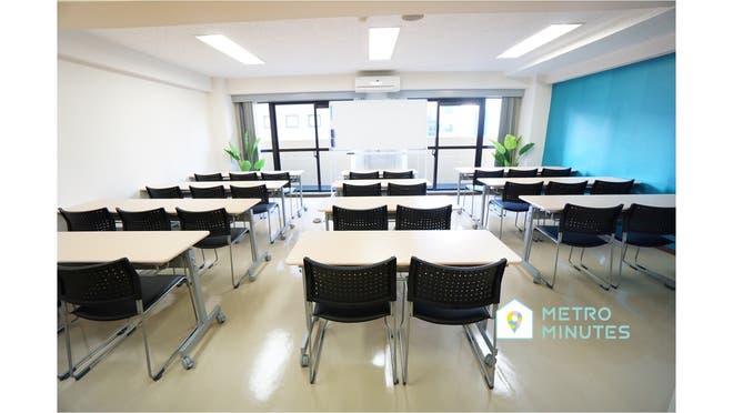 <ブラウ会議室>32名収容🪑仙台駅徒歩5分🚃Wi-Fi📶プロジェクター🎥会議/セミナー/研修/ワークショップの写真4