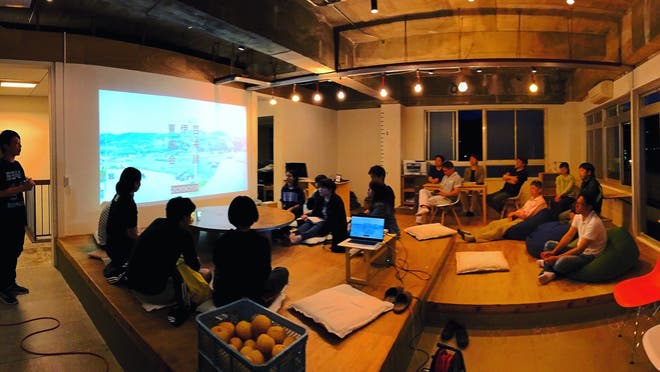 zoom会議やリモート会議用個室もあり、コワーキングにおすすめ!仕事の合間に海沿いを散歩することも!の写真12