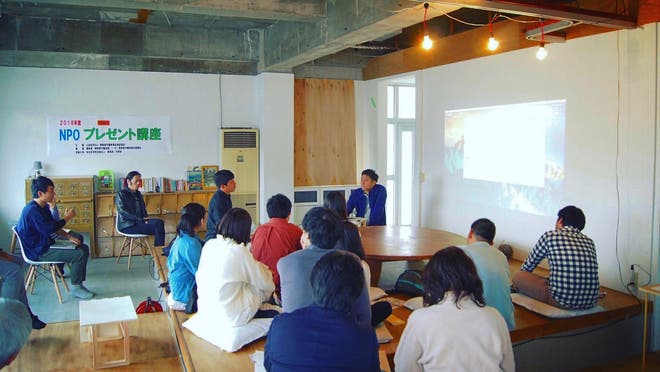 zoom会議やリモート会議用個室もあり、コワーキングにおすすめ!仕事の合間に海沿いを散歩することも!の写真11