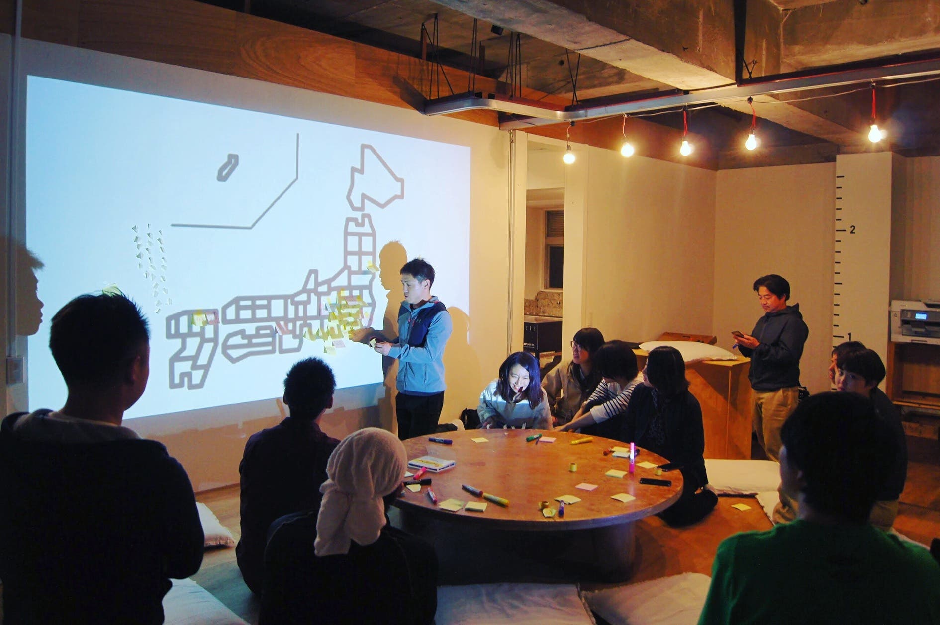 zoom会議やリモート会議用個室もあり、コワーキングにおすすめ！仕事の合間に海沿いを散歩することも！の写真13