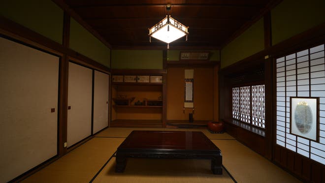 【ひらやま治兵衛】築135年古民家を貸切で動画/コスプレ撮影会などに‼ 打掛レンタル無料の写真1