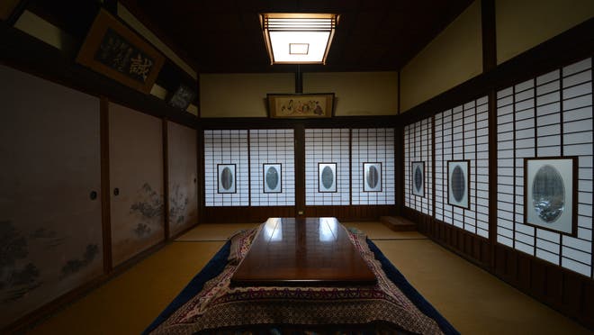 【ひらやま治兵衛】築135年古民家を貸切で動画/コスプレ撮影会などに‼ 打掛レンタル無料の写真2