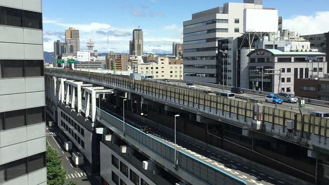 【堺筋本町駅 "目の前" 貸会議室】200人以上入る天井高くて明るい貸しホール(ABホール)の写真17