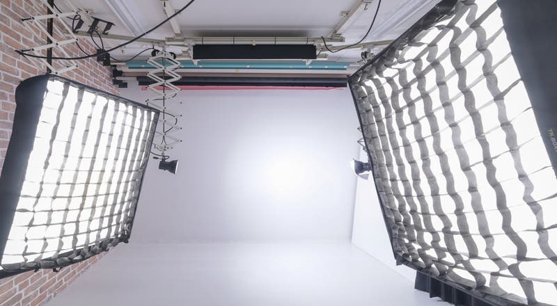 撮影に特化したレンタルスタジオ！モデル撮影、商品撮影、記念撮影、コスプレ撮影に！