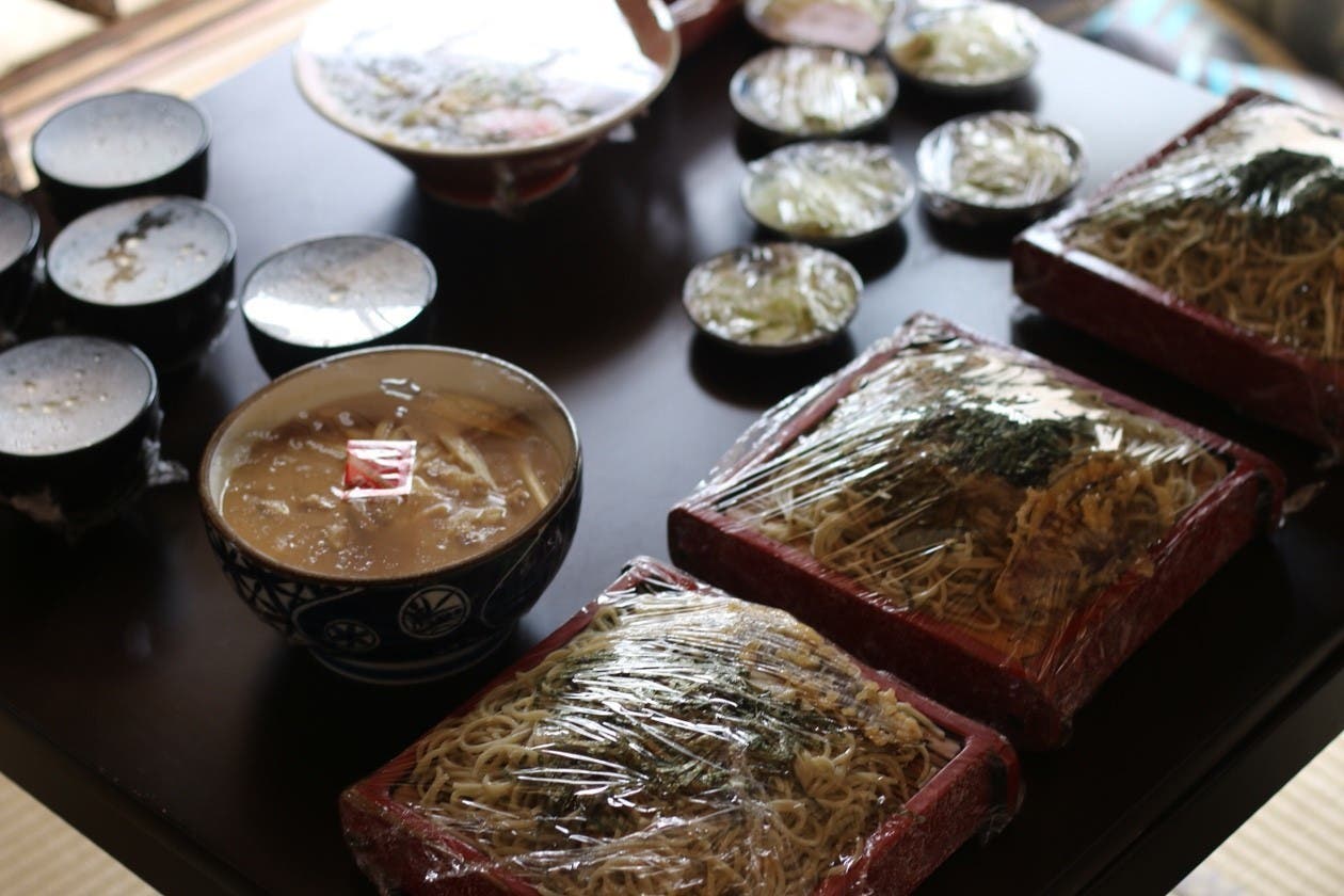 紅葉・こたつ・自然光・ちゃぶ台・浴衣・レンタル着付・自然光・懇親会・生配信・火鉢・ポートレイト・古時計の写真15