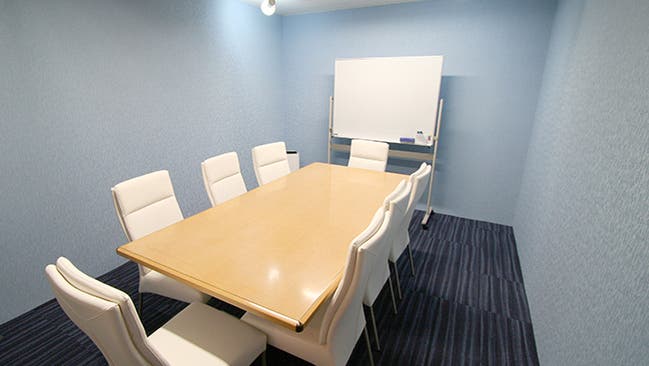 青山roomB 外苑前駅から徒歩20秒の好立地♪大事なミーティングにオススメ!の写真1