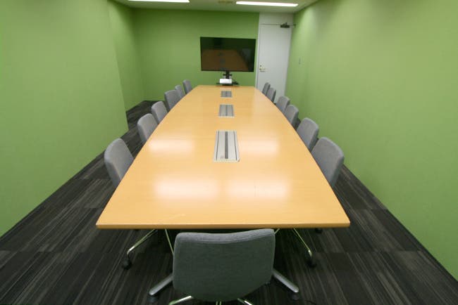 青山roomE　大人数での打合せ・会議に最適！無料Wi‐Fi完備！の写真3