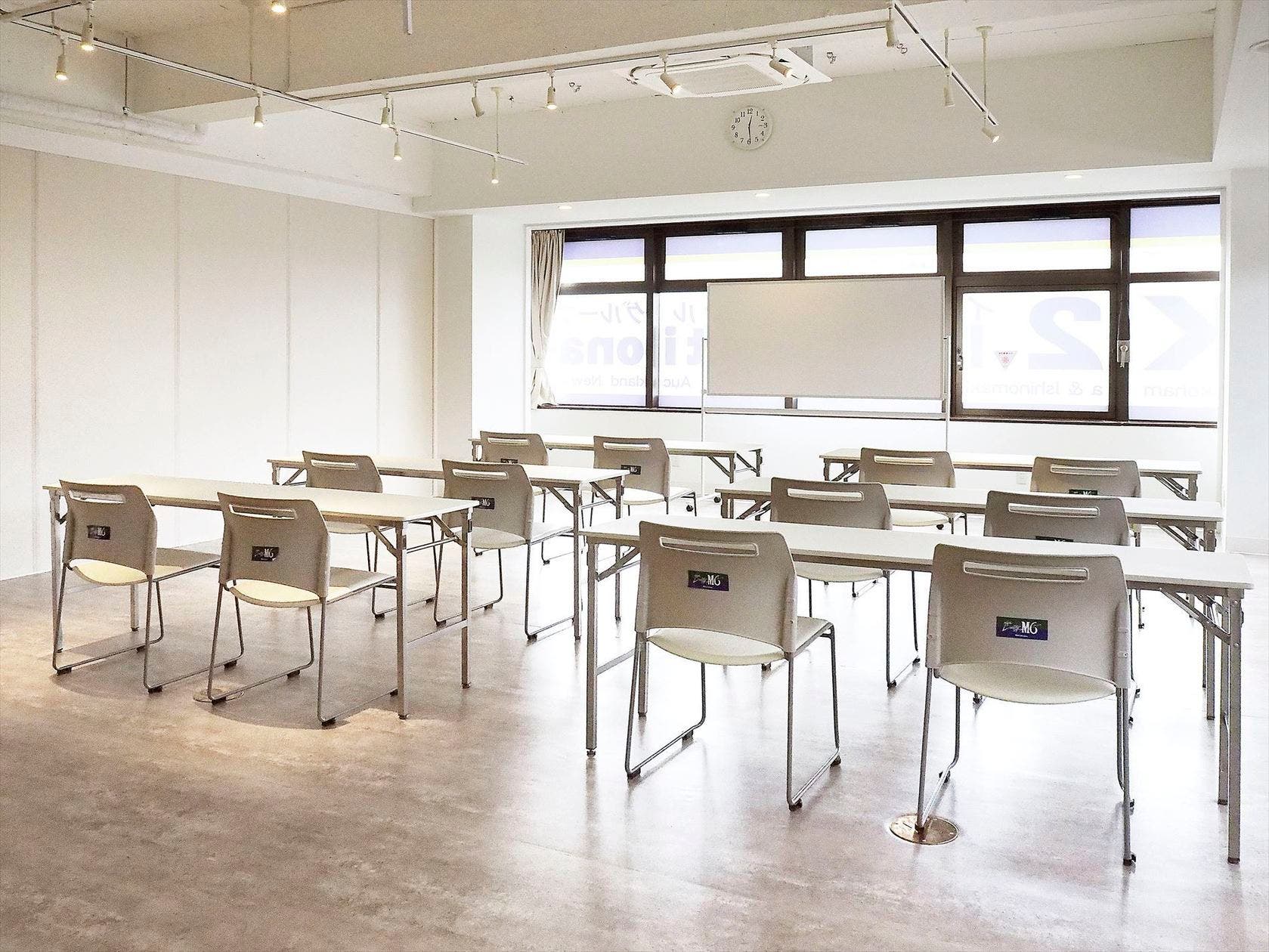 【JR根岸駅徒歩1分】会議・セミナー　専用Wi-Fi 音響 映像機材 飲食可能【換気窓、消毒液完備】LiveBoxM6[D]の写真3