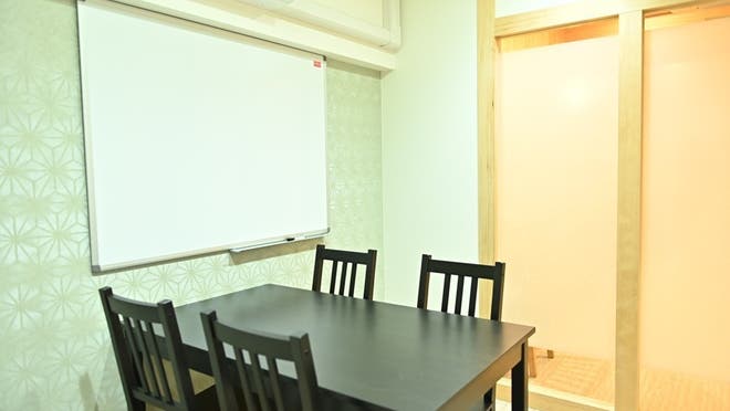 応接室 神楽坂駅2分 Web会議や面談・テレワークなどに/ホワイトボード・高速Wi-Fi無料の写真1