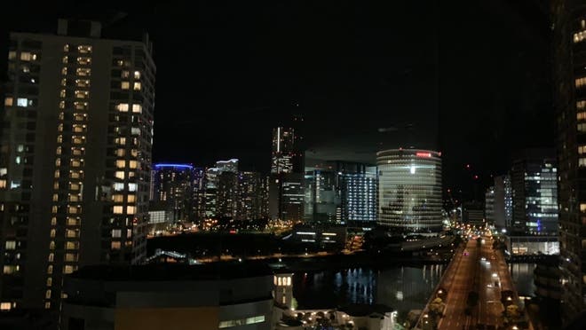 横浜駅徒歩6分!6名会議室 高速wifi/60インチモニター完備 テレワークや会議等で是非!【STAYUP横浜】の写真13