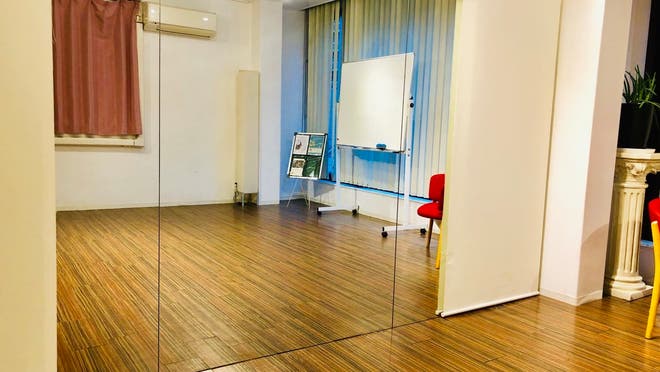 【中崎町駅徒歩1分】レンタルスタジオ/ヨガ/ダンス/WS等開催可能の写真1