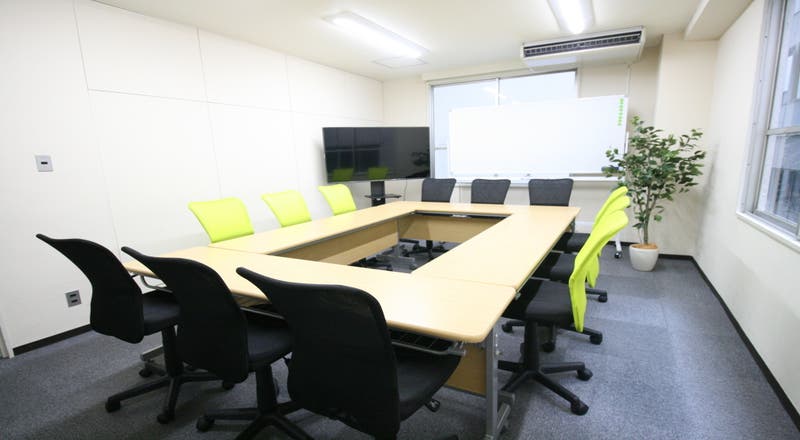 【業務用エアコンですぐ冷える！】◆お気軽会議室淀屋橋LSE◆高速wifi/駅徒歩4分/大型モニター/18人収容