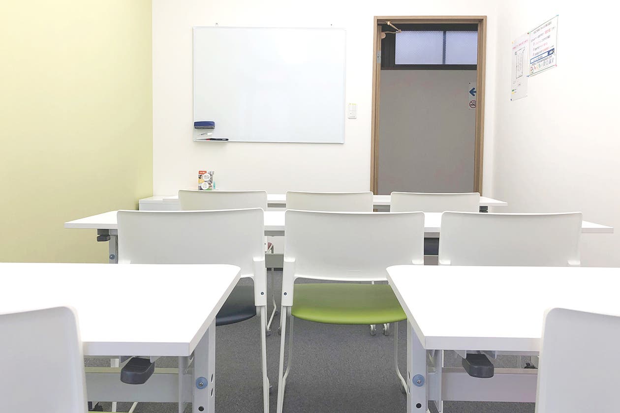 【天神駅徒歩2分】定員10名+予備椅子2名！プロジェクター含む備品・高速Wi-Fi無料！802会議室の写真8
