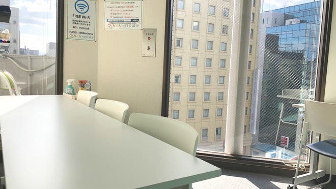 【天神駅徒歩2分】定員6名+予備椅子2名!プロジェクター含む備品・高速Wi-Fi無料!801会議室の写真7