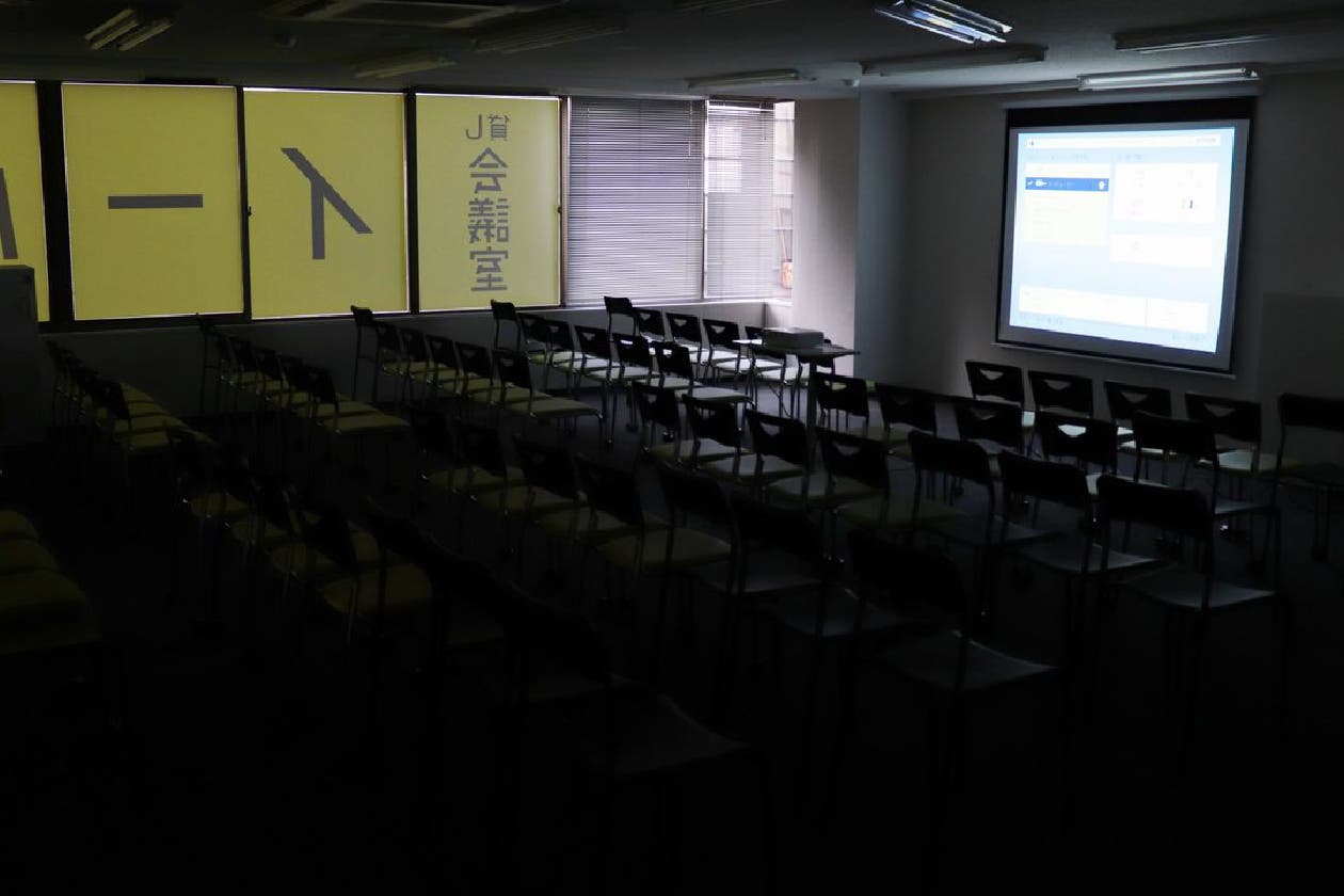 窓あり 換気できます！【～68名】『貸し会議室 イールーム 名古屋駅前A』大型会議室なのに圧倒的なコストパフォーマンス！の写真12