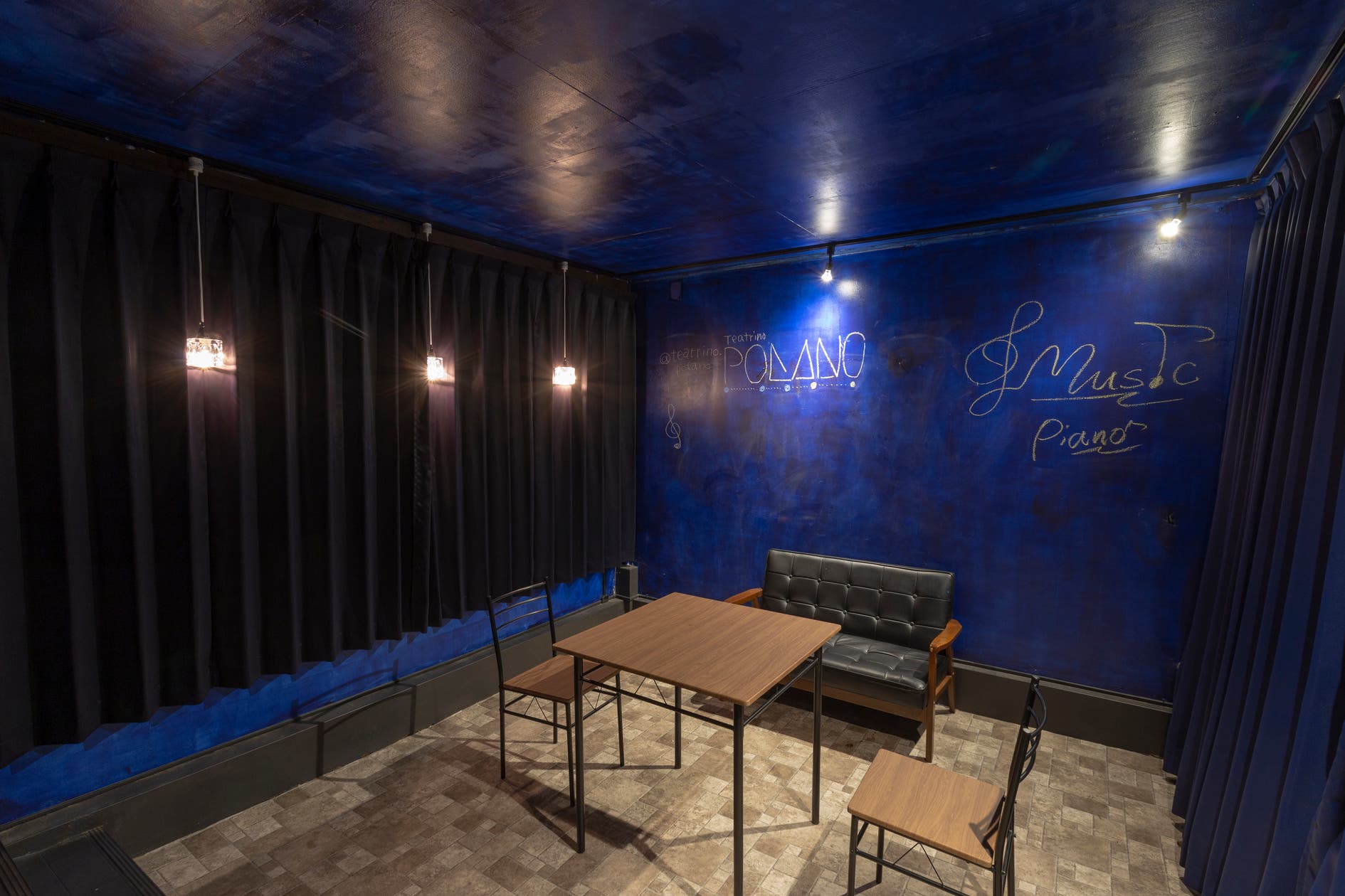 音出し自由！ステージつきライブカフェ風スペース♪練習撮影配信オフ会などに！の写真5