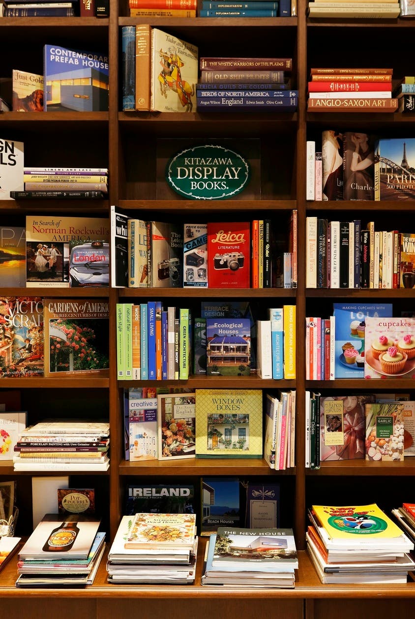 【神保町駅徒歩30秒/128平米 / ¥23,400/1h~】CM・雑誌多数実績。1902年創業・国内最大級の老舗ブックストアの写真8