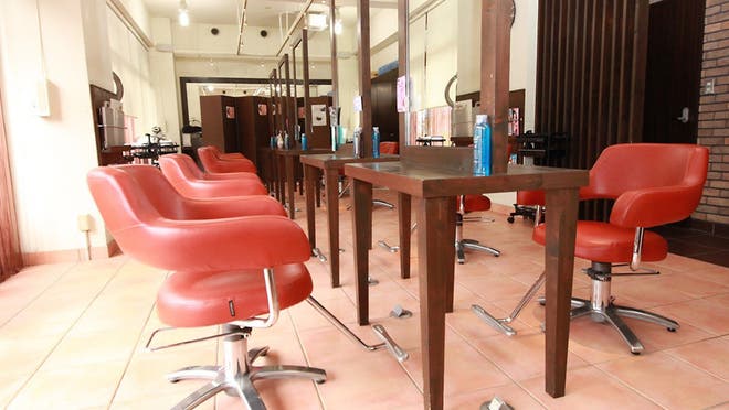 王子駅7分!ナチュラル&スタイリッシュサロン【wisp ZINNIA王子】/ロケ撮影などの写真1