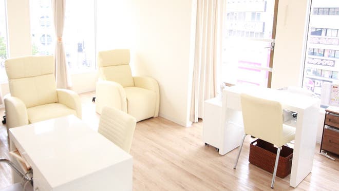 赤羽駅徒歩1分!白を基調としたシンプルなサロン【wisp mel】/ロケ撮影などの写真1