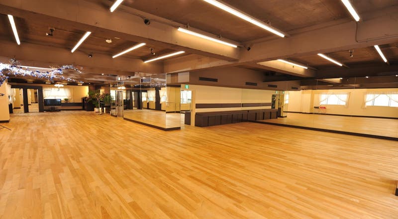 【レンタルスタジオ】駅近！大きな鏡張りの広くて明るいフロアです！ダンス・ヨガ・歌・演劇などに！