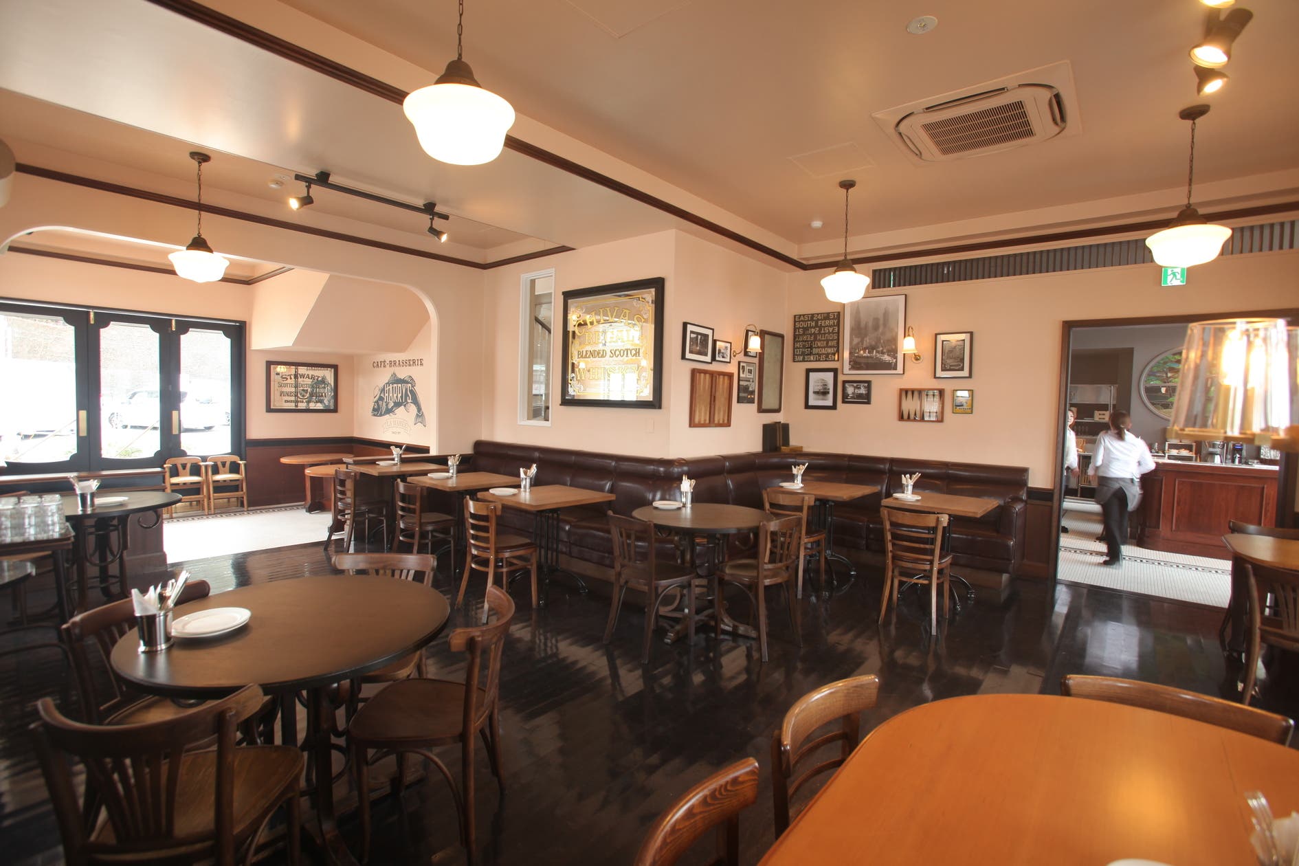 【葉山】海に浮かぶ外国風レストラン！ファッション雑誌やドラマ撮影に！の写真5