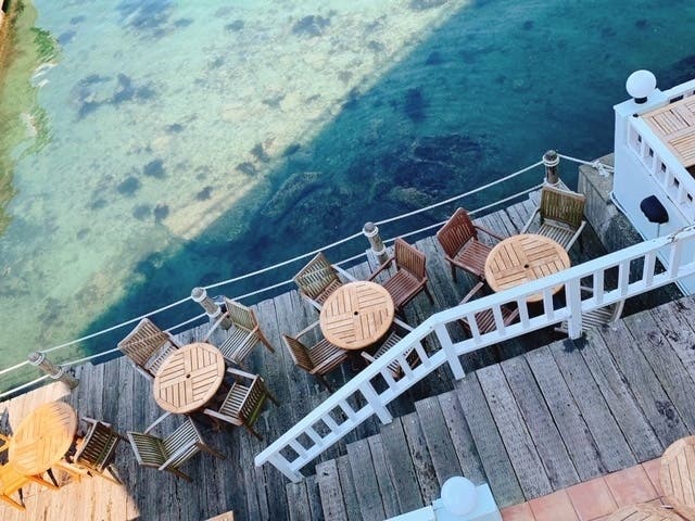 【葉山】海に浮かぶ外国風レストラン！ファッション雑誌やドラマ撮影に！の写真6