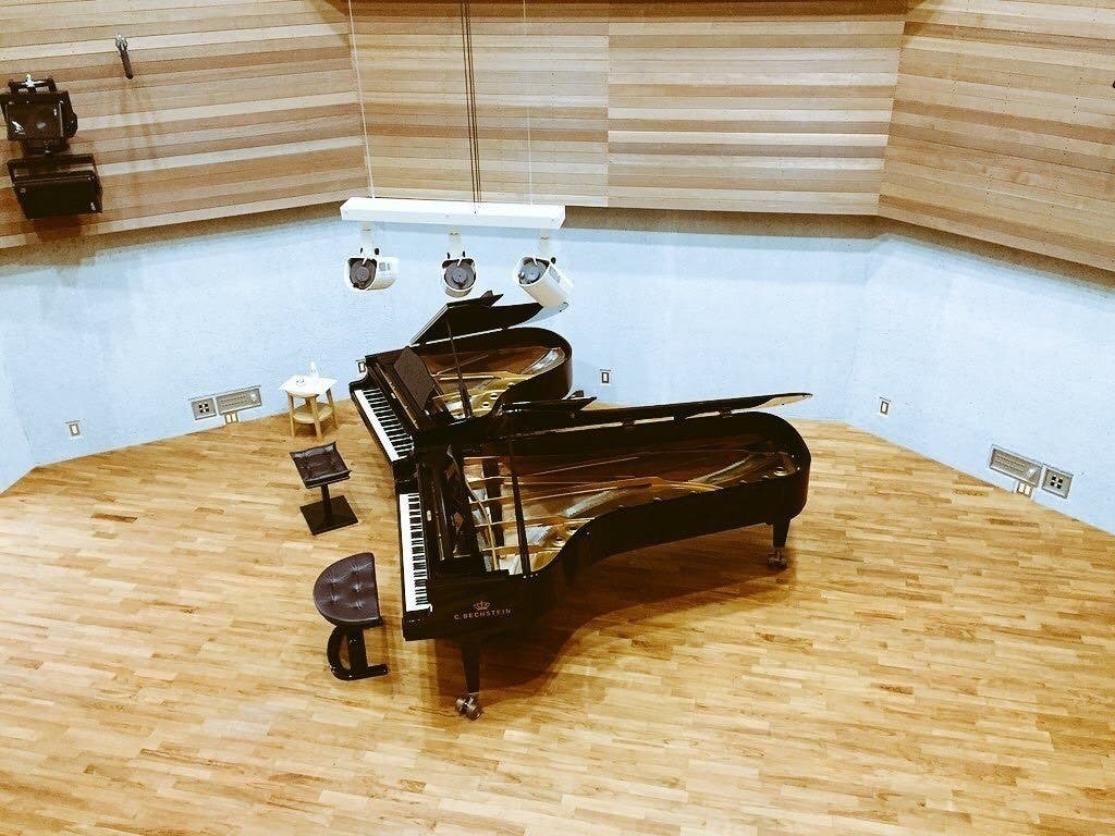 駅から徒歩１分！貸しスペース、PV撮影・MV撮影も可、ピアノ・音響設備有り、リピート率89.7%！の写真8