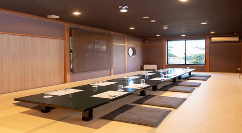 【高岡市のカフェ】24畳の和室スペース。パーティ・ロケ撮影・会議などに！
