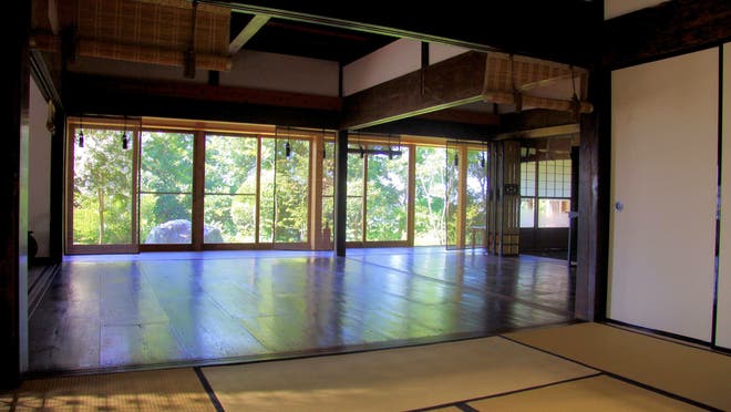 【感染対策に一棟貸し】築120年古民家開放的プライベート庭園も自由に使えますの写真3