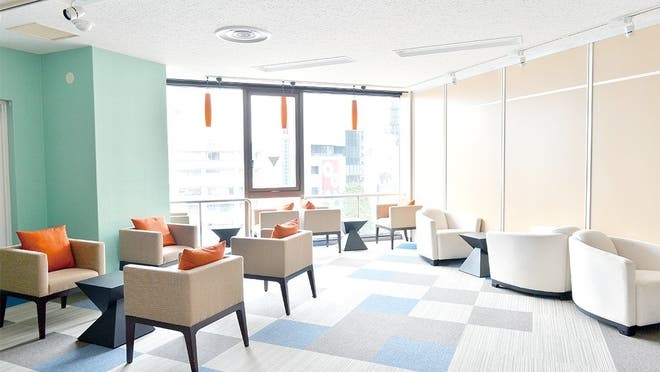 【6階から原宿交差点を一望できる】ワーキングスペースの写真1