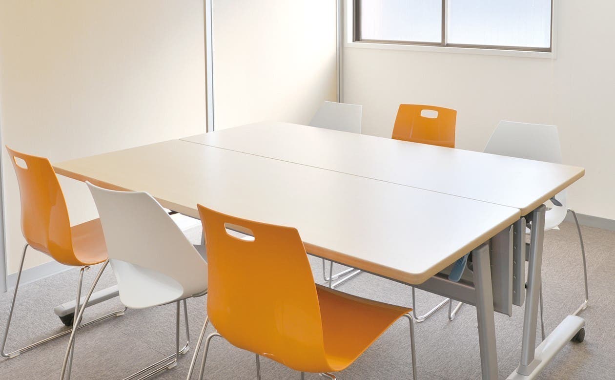 【6階から原宿交差点を一望できる】ワーキングスペースの写真2