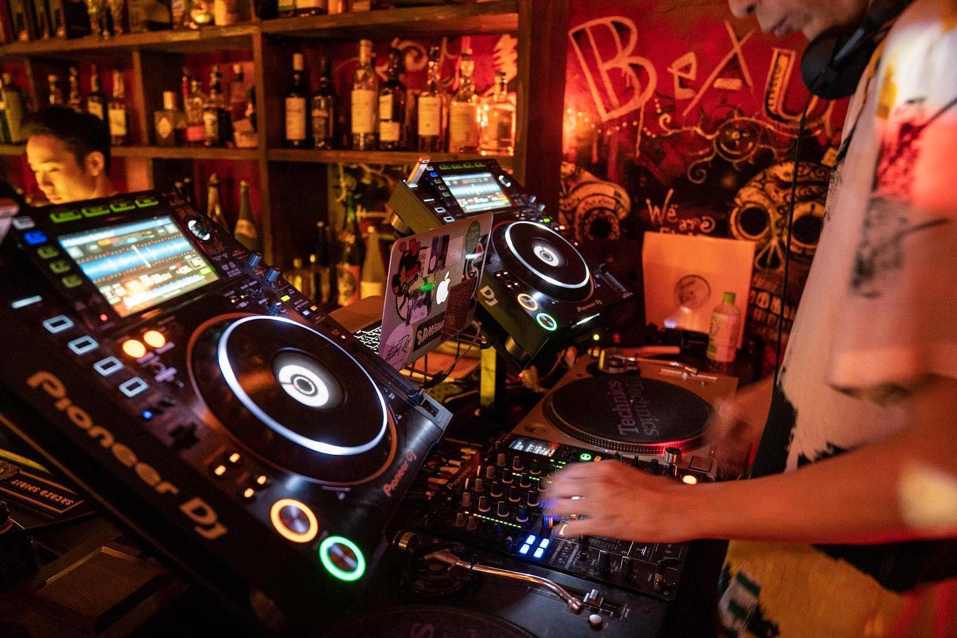 Pioneer CDJ-2000NXS レンタルの画像1